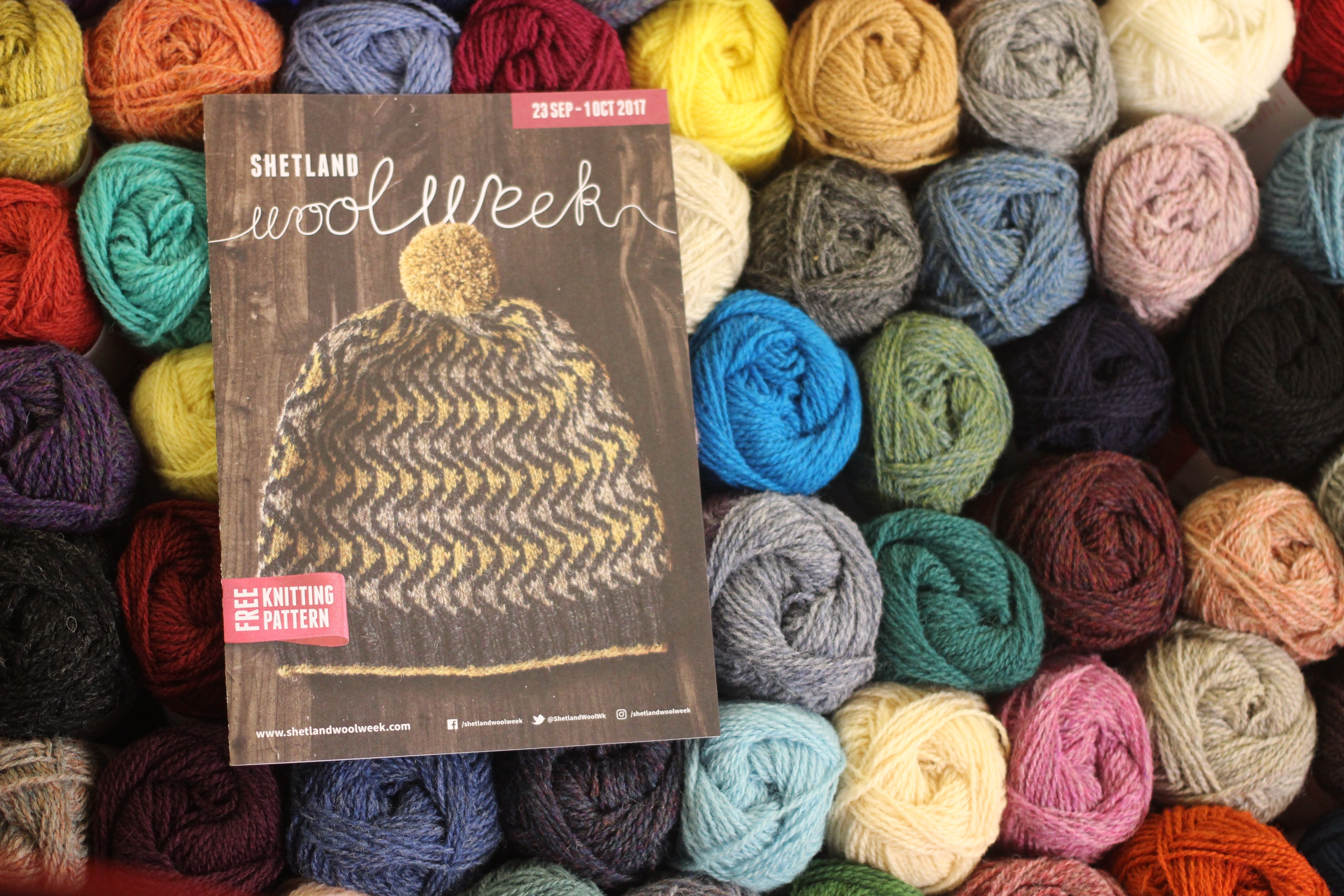 Bousta Beanie KAL – Jamieson & Smith